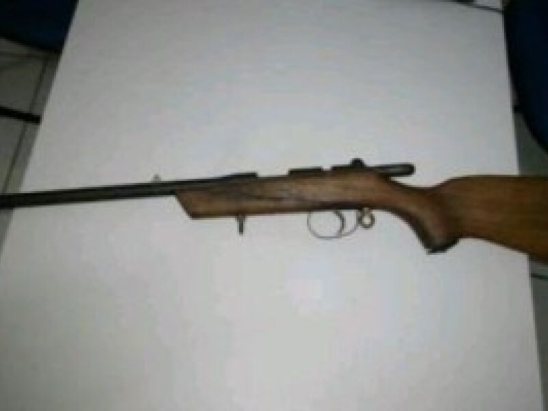 Homem acerta a própria perna durante caça em fazenda - JD1 Notícias