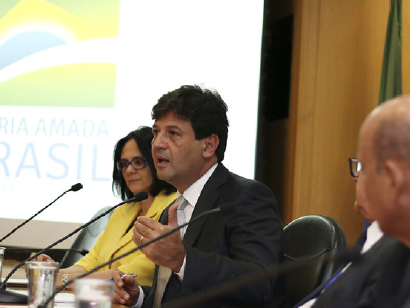 Mandetta firma compromisso para prevenção da gravidez na adolescência ...