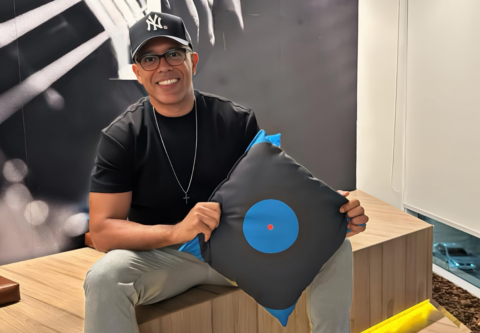 Com 12 músicas em novelas e séries, MC Koringa comemora: “Minha vida mudou” - Em Alta com ...