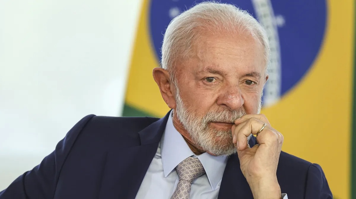Agora é lei: Lula sanciona texto que reconhece fibromialgia como deficiência no Brasil - JD1 ...
